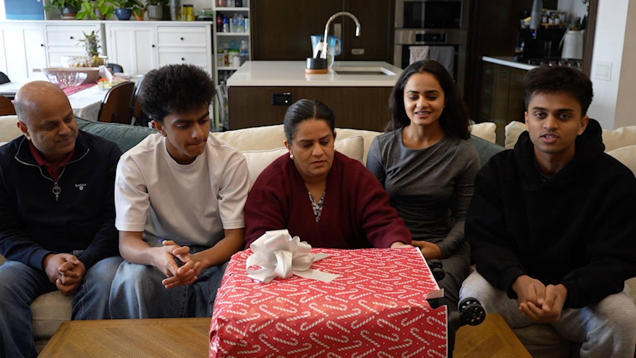 The Garg Gift Exchange - The Zarna Garg Family Podcast | Podcast on Spotify