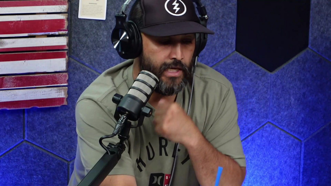 El Pinche Podcast Ep 21: Cold Plunge Revelations, Zuckerberg's Blue ...